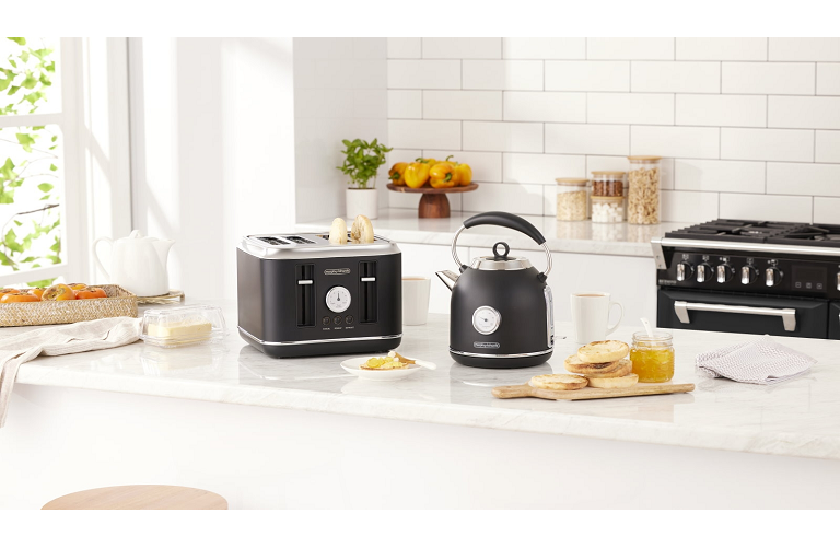 Buy Morphy Richards 1.7L Boutique Retro Design Traditional Kettle ...